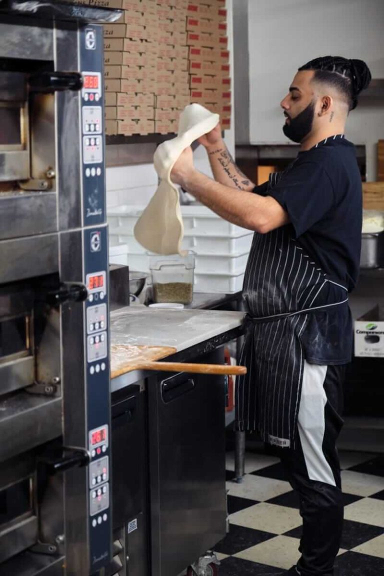 New York Style Pizza Shops Near the West Side Highway & Pier 45